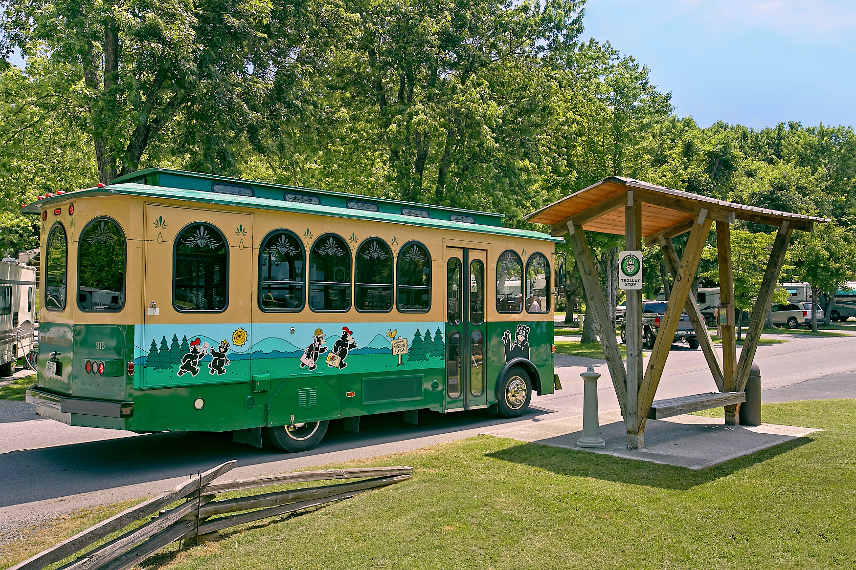 Riveredge RV Park Pigeon Forge TN | Riversedge Campground